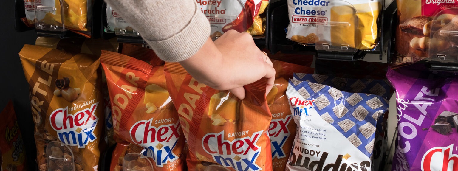 SimpliStock™ Peg: A Pegless Peg Display System - Retail Space Solutions